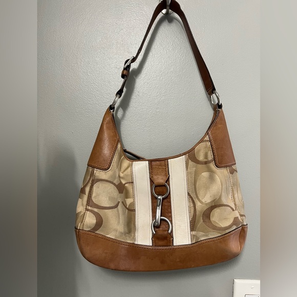 Coach | Bags | Vintage Coach Hampton Hobo Shoulder Bag Great Size ...